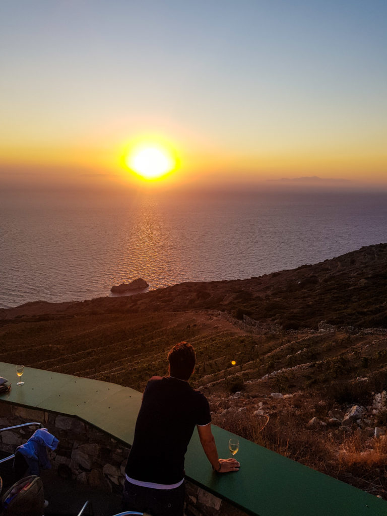 Αυτό που ζούμε είναι ένα Όνειρο – στο μικρό ανόθευτο νησάκι του Αιγαίου ...